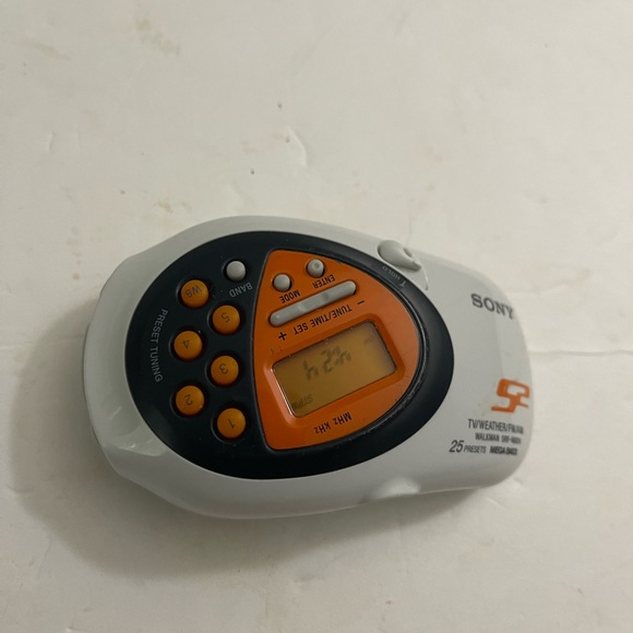 Sony | Portable Audio & Video | Vintage Sony Walkman S2 Srfm8v Amfm Weather Radio Mega Bass Belt ...